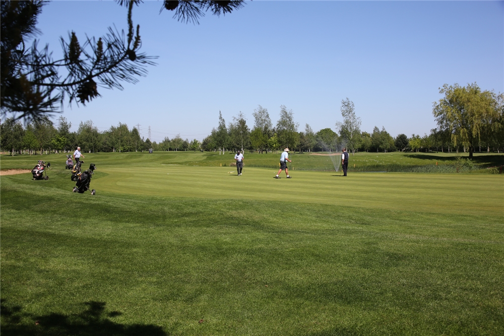 Tydd St. Giles Golf & Country Club. lodges for rent in cambridgeshire