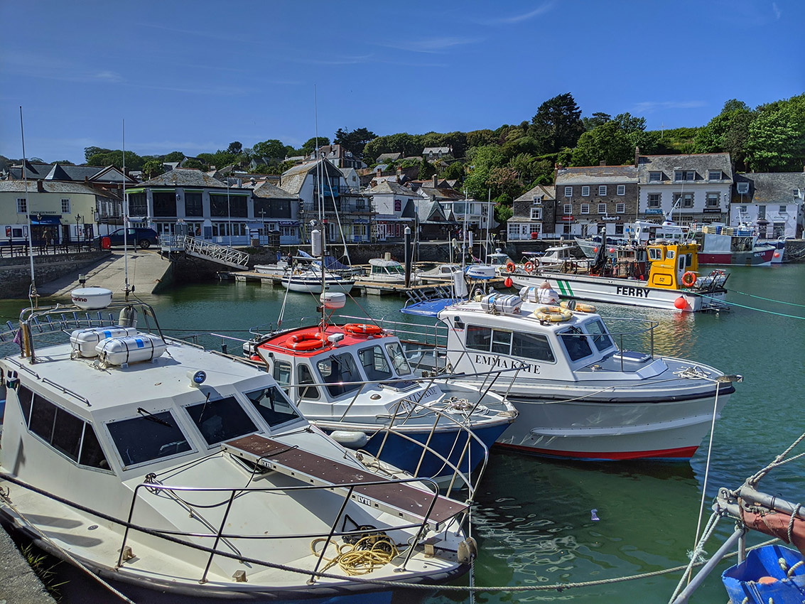 Padstow Touring Park with lodges for sale in Cornwall close to the sea