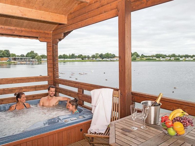 Dacre Lakeside Park - Holiday Lodge Park in East Riding of Yorkshire ...