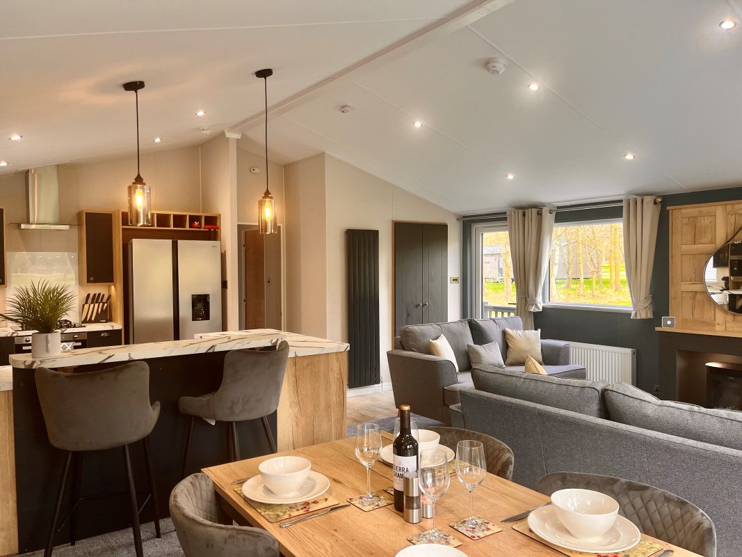 Bredon View Holiday Park. Hot tub lodges in Worcestershire