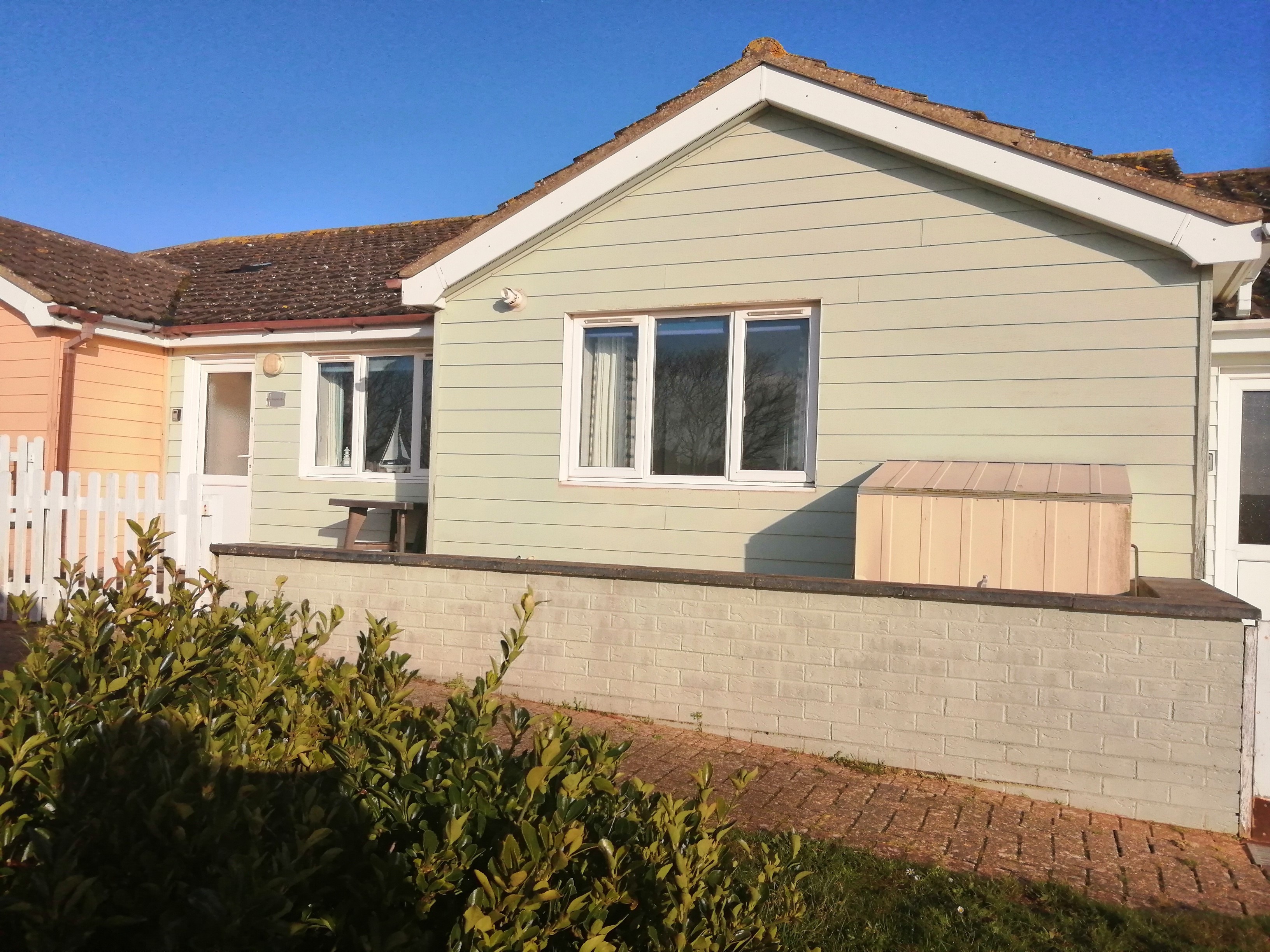 2 bed bungalow Sandringham 6 - Mundesley Holiday Village
