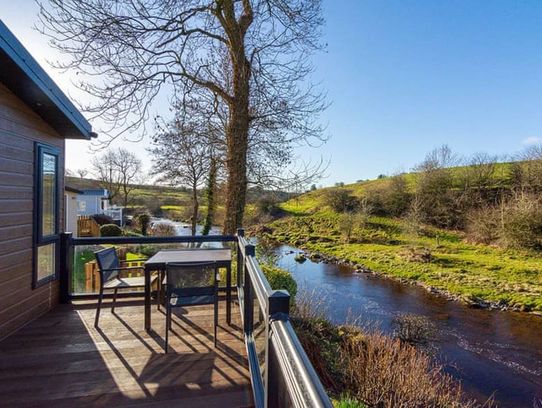 Rivers Edge countryside getaway in a luxurious lodge Ingleton