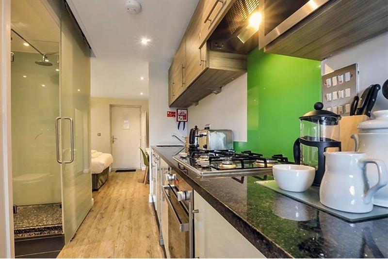 1 Bed Lakeside Apartment - Retallack Resort