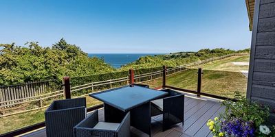 Leonards Cove - Holiday Lodge Park in Devon, South West England